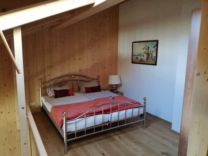 W 15: Stay Like In A Treehouse  - Wooden Home - Dietramszell