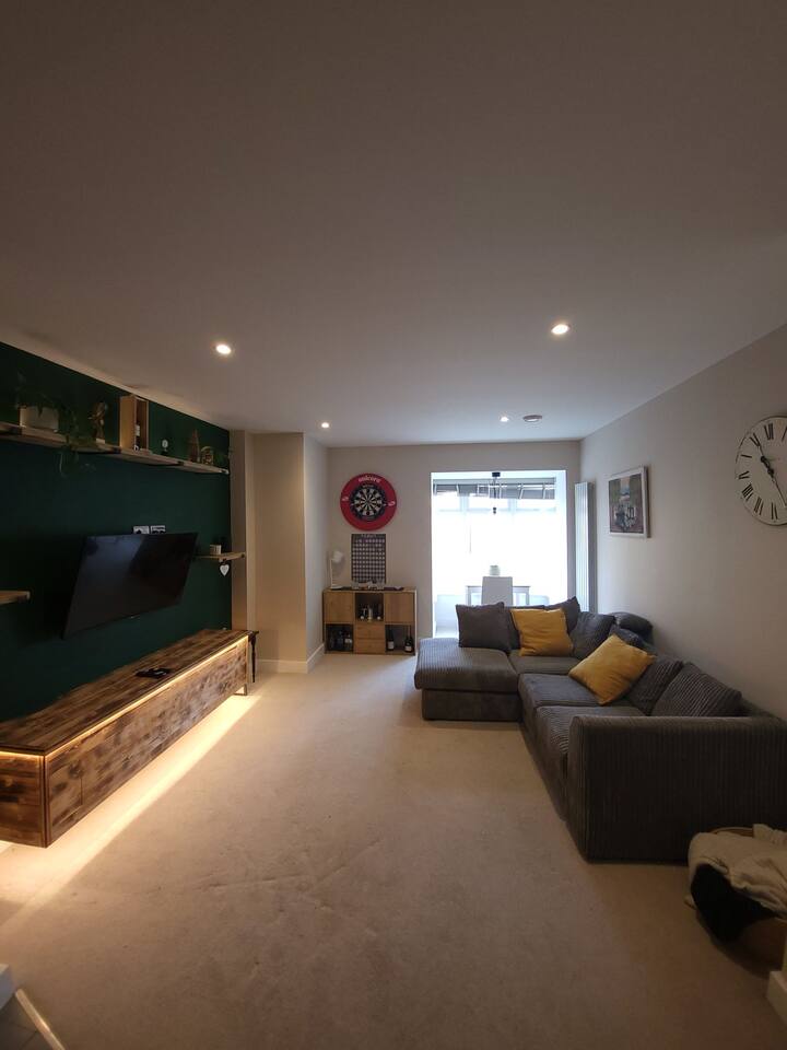Surrey Hills Retreat - Epsom