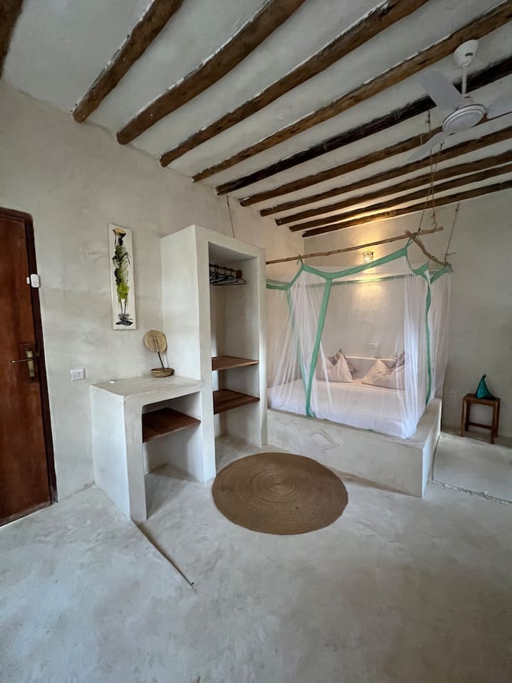 Mwezi Studio - Cozy Oasis With Pool & Solar Backup - Tanzania