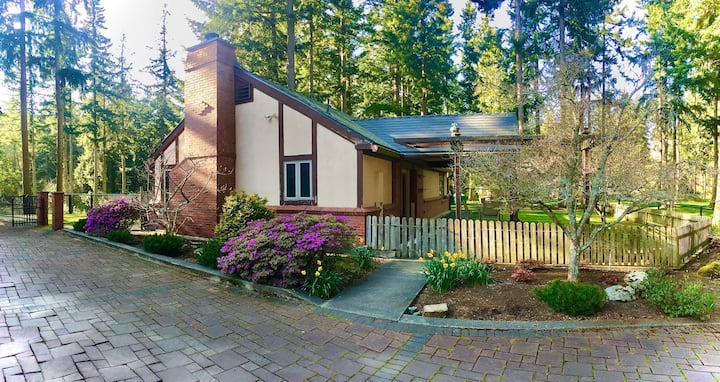 Ohana Woods Estate Cottage On 30 Beautiful Acres - Mukilteo Beach, WA