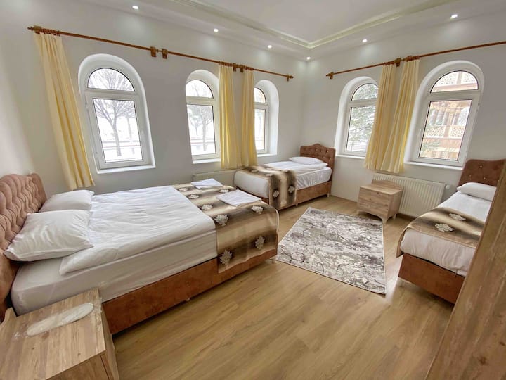 ŞöMineli Suit - Cappadocia