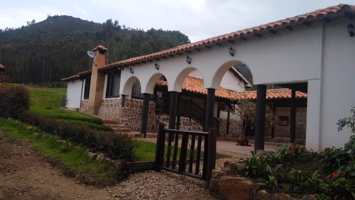 Hermosa Casa Campestre, Tranquilidad Y Naturaleza - Boyaca