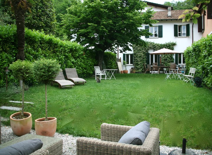 Private House With Garden, Central Lake Como - Varenna