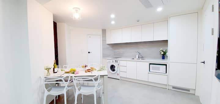 #Space C #단독사용공간 #서울역 5분 #보드게임 #모던 #깔끔 - Séoul