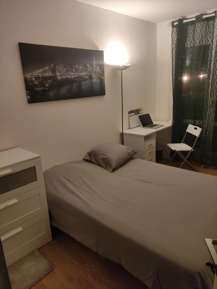 Une Chambre 2 Privée Idéale Pour Votre Séjour - Argenteuil