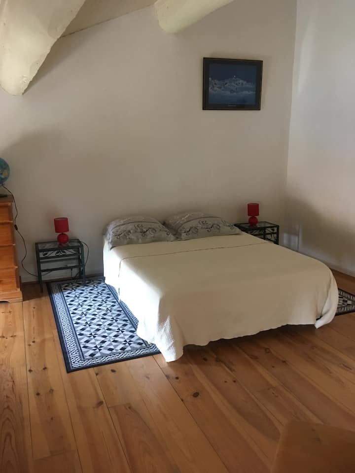 Chambre Climatisée Indépendante - Saint-Rémy-de-Provence
