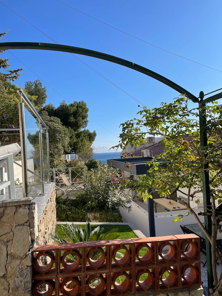 Charmant Cabanon De Pêcheur Dans Une Calanque - Ensuès-la-Redonne