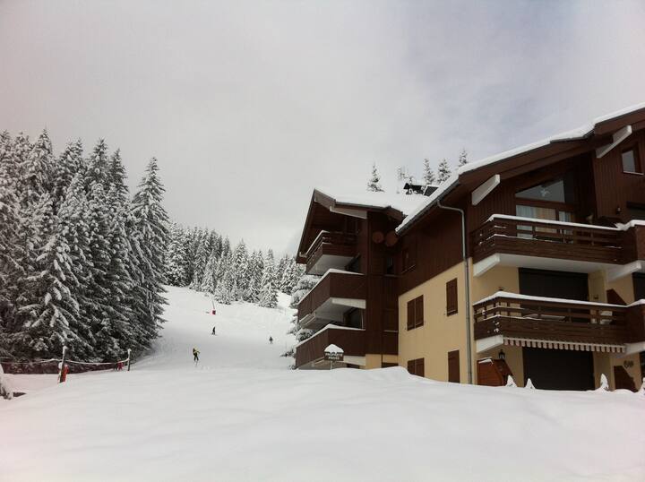 Apartment Manigod-l'étale-la Clusaz Skis Aux Pieds - Manigod