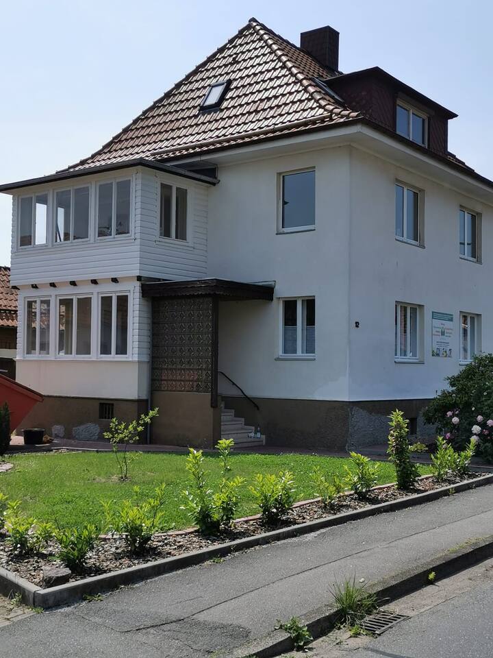 50 M² Ferienwohnung ∙ 1 Schlafzimmer ∙ 4 Gäste - Bad Sachsa