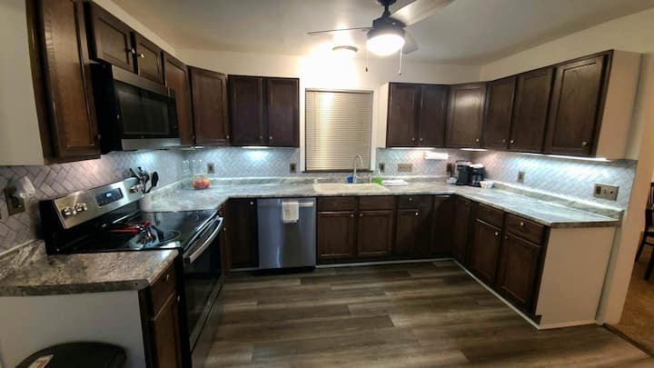 Lowas Lane - Milwaukee