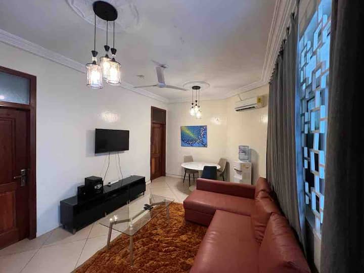 1 Bdr Apt W/ Kitchen, Starlink, Pool & Gym Access - Ghana
