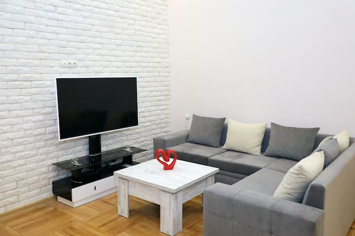 Your Home In The ❤ Of Tbilisi - Modern & Charming! - Tbilisi