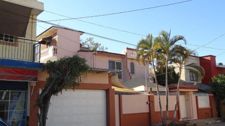Casa Leo! Mi Casa Es Tu Casa!!! - Puerto Vallarta