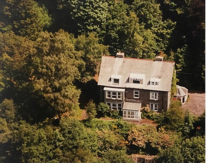Broad Ings.  Huge Detached Ten Bedroom Property - Grasmere