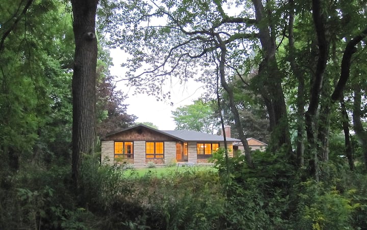 Bracken House / Cottage Rental (License #090-2017) - Niagara-on-the-Lake