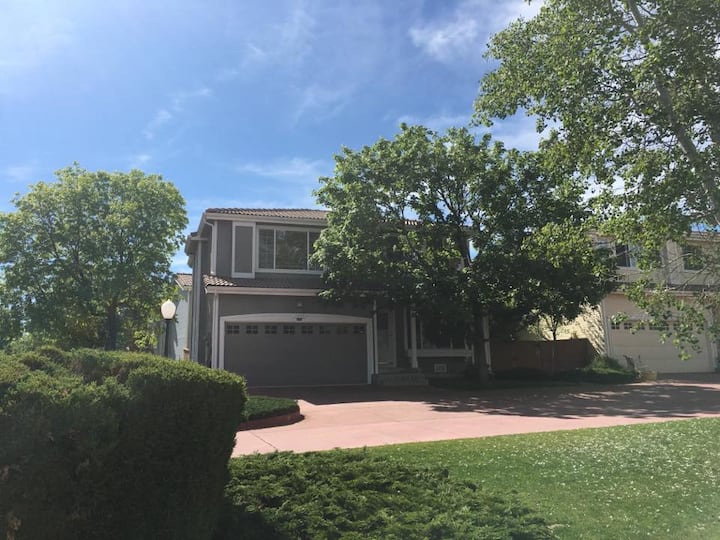 Furnished Home West Highlands Ranch (30 Day Min) - Littleton, CO