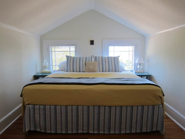 Private Apt Close To Everything In Asheville! - Asheville, NC