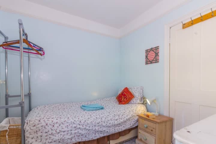 Comfortable Single Room In A Lovely Neighbourhood! - Cambrige (UK)