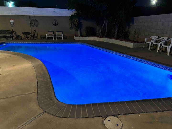 Pool Home For 10 Guest Near Disneyland & Knotts! - 애너하임
