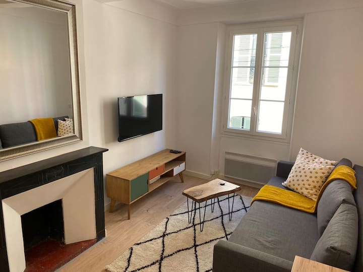 Studio Au Coeur Du Vieil Antibes - Plage de la Garoupe