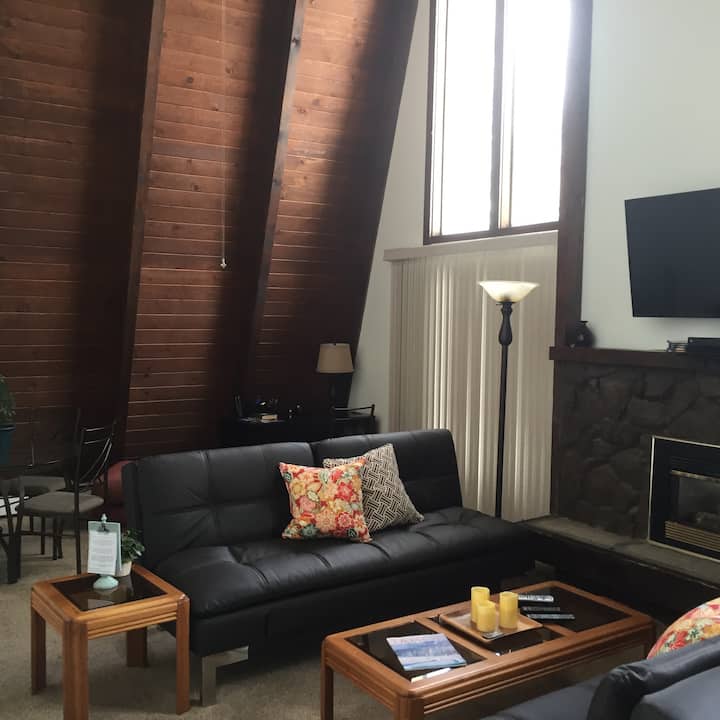 3 Br, 2 Ba Condo Near Heavenly’s Nevada Lodges - Genoa, NV