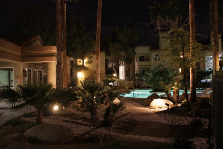 Boutique Style, Quiet And Comfortable  2bdr/2bath - Las Vegas, NV