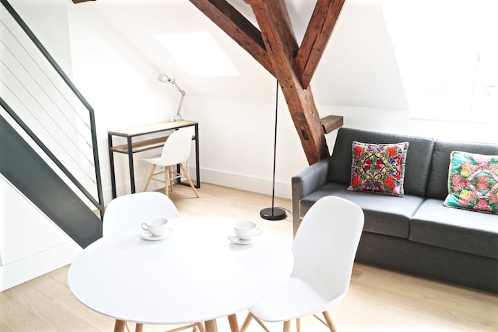 Cozy Apartment In Old Town - Geneva