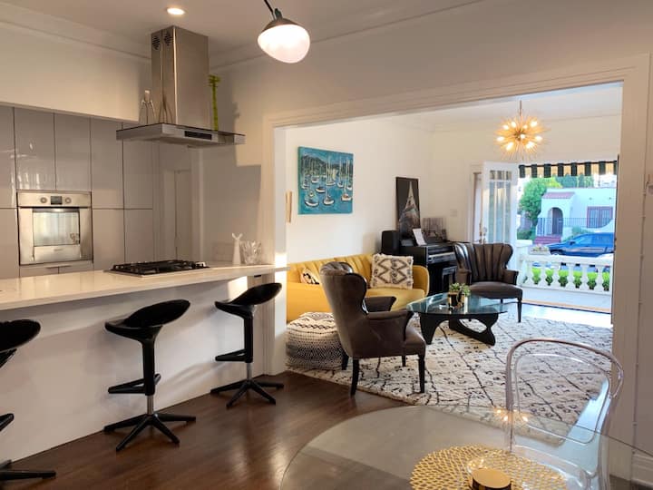 Modern Apartment Great Walkable Neighborhood - Los Ángeles, CA