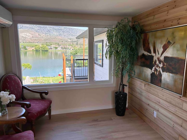 Lake House - Oliver