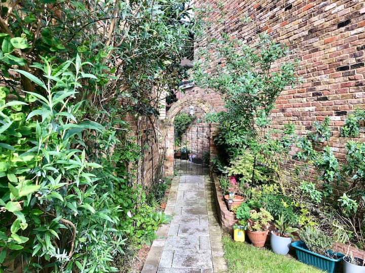 30 Min To Baker Street. Beautiful Flat For 2. - Ruislip