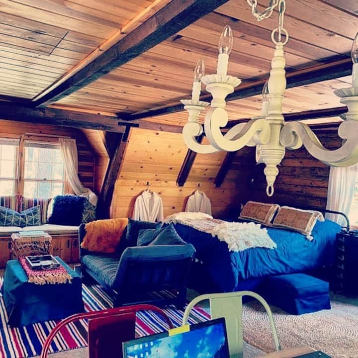 Bohemian Guesthouse W/ Private Garden & Ev Charger - アイディルワイルド=パイン・コーブ, CA