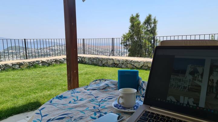 Panoramik şEhir/deniz Ve Kos Manzaralı Bahçeli Ev - Bodrum