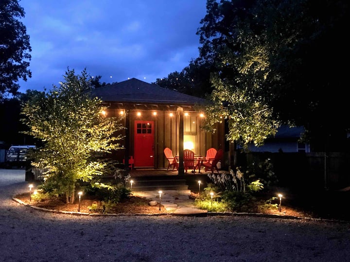 Wanderlust - Completely Renovated Downtown Cottage - Brevard, NC