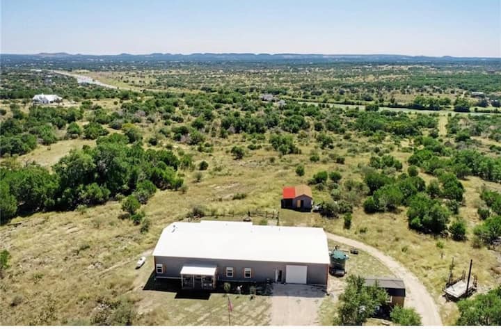 Johnson City Ranch With Views And Game Room! - Johnson City, TX