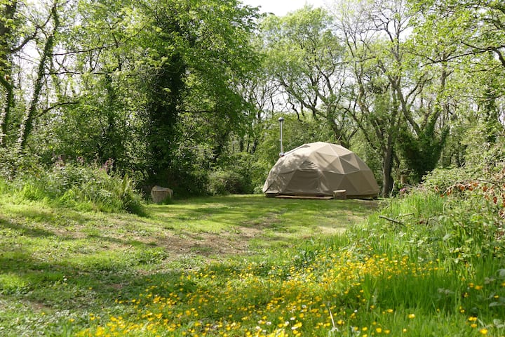 Geodesic Dome On The Pembrokeshire Coast - Trefin