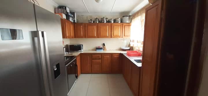 Township Self-catering Bungalow - Inanda