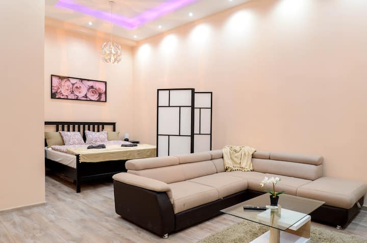 Cute Romance 1br At Rare Cental Bp Location - Budapest