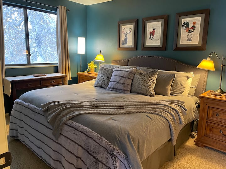 Canyons Vlg Condo | Hot Tub & Pool | Steps To Lift - Utah