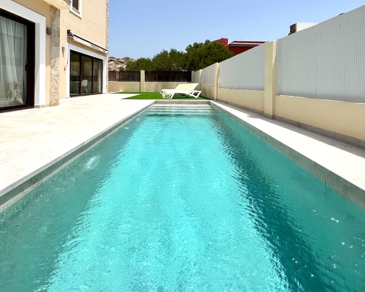 Villa 2 Bedroom With Heated Pool - El Médano