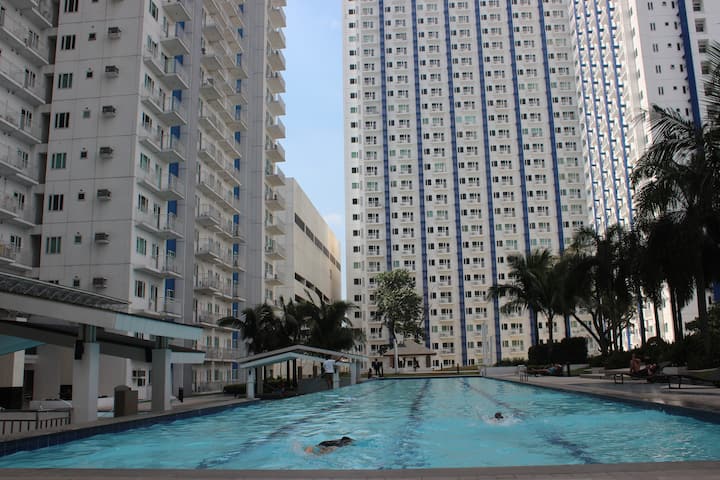 Affordable 1br Condo For Your Staycation - Quezon City