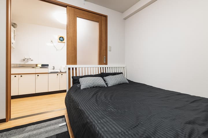 Cozy Studio Unit - 2 Mins From Station! - Fukuoka Airport (FUK)