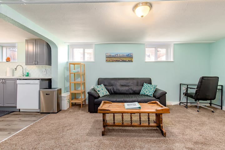 Charming North Denver Home With All The Amenities! - Denver, CO
