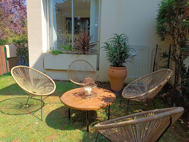 Agréable Rez De Jardin Quartier  Aguilera - Biarritz
