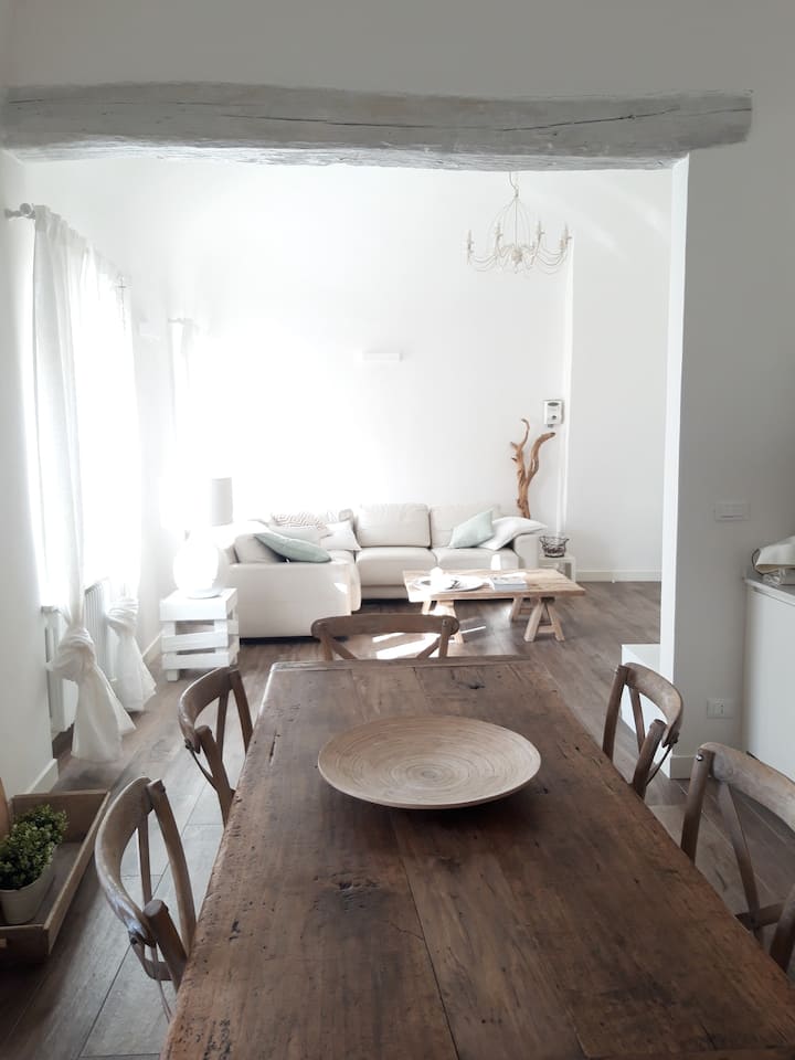 White Suite - Noli
