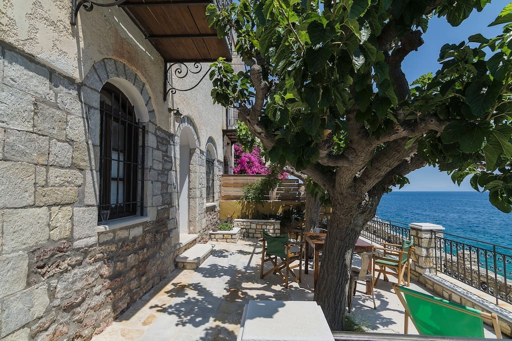 Beautifull stonehouse on the sea - Σπίτια προς ενοικίαση στην/στο ...