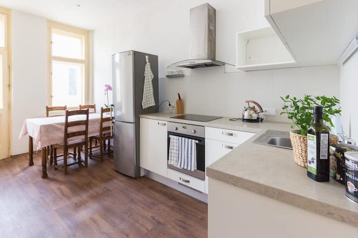 Sunny Cinema Home In The Very Centre Of Prague - براغ
