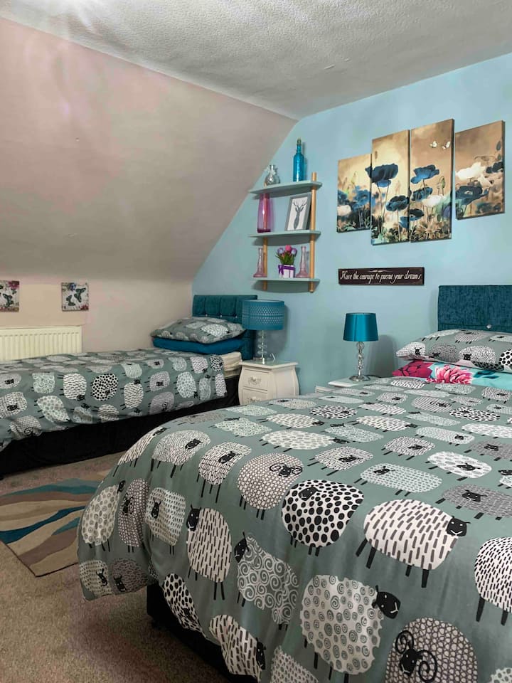 Family Room, Central Portree - Portree