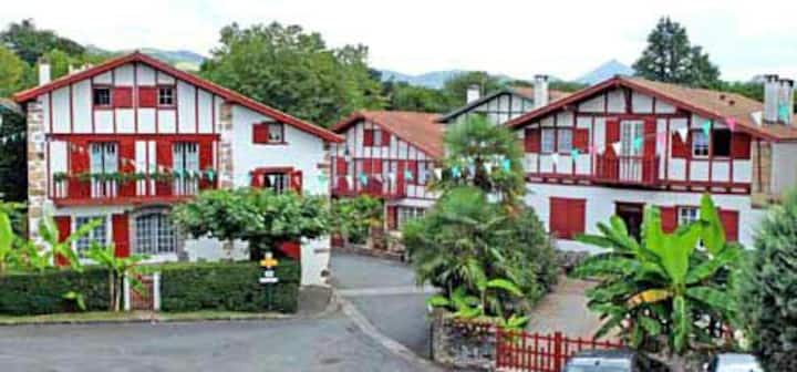 Grand Studio Proche Mer Et Centre Avec Terrasse - Biarritz