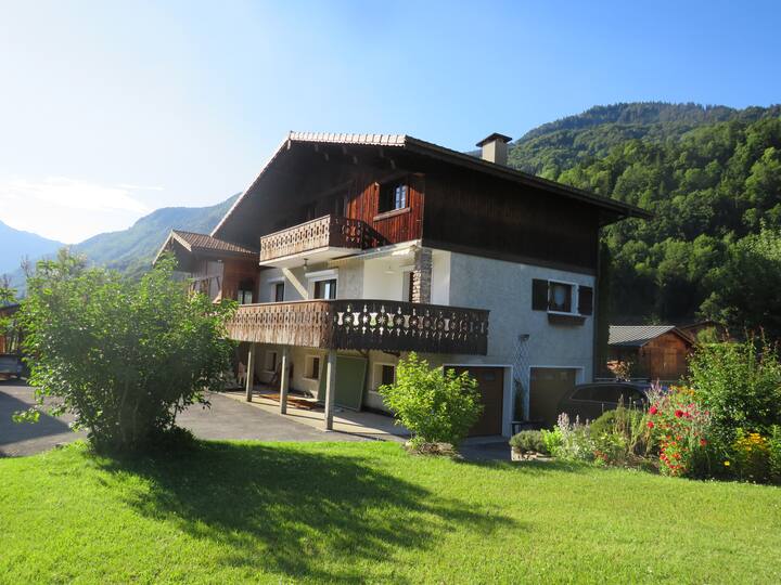 Chalet Et Jardin Spacieux Au Cœur Du Grand-massif - Les Carroz d'Arâches