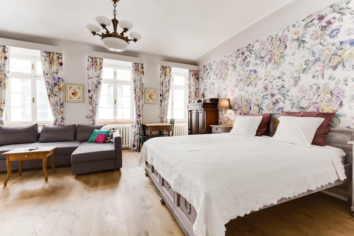 Designer Studio Under Castle - Prague